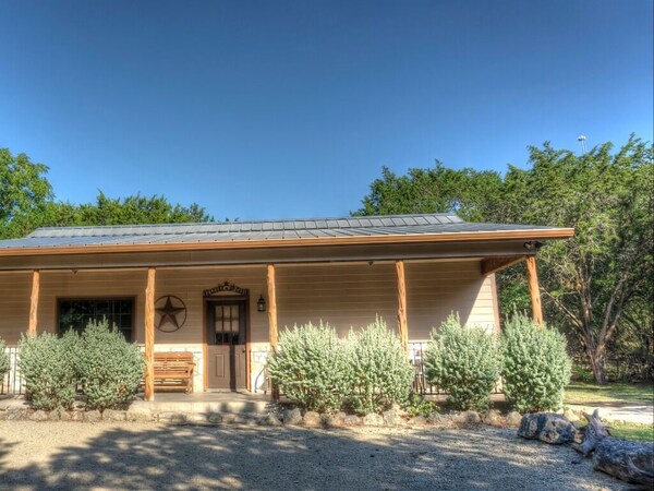 Deer Trail @ Frio River Vacation Rentals - Concan, TX