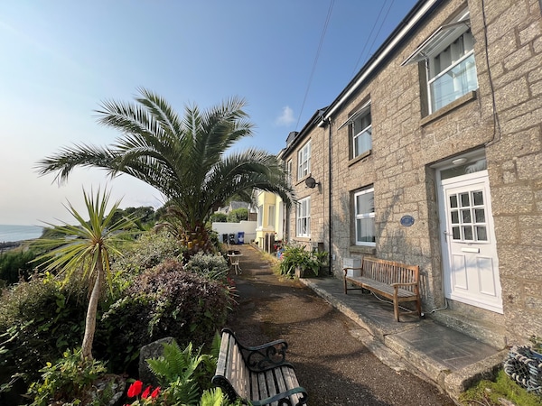 Lookout Cottage, Pet Friendly, Country Holiday Cottage In Newlyn - Mousehole