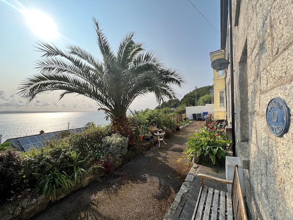 Lookout Cottage, Pet Friendly, Country Holiday Cottage In Newlyn - Mousehole
