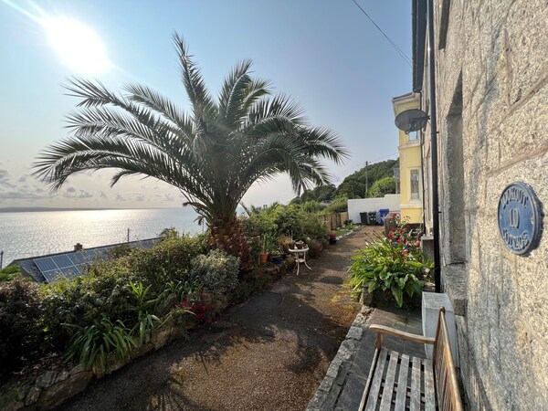 Lookout Cottage, Pet Friendly, Country Holiday Cottage In Newlyn - Mousehole