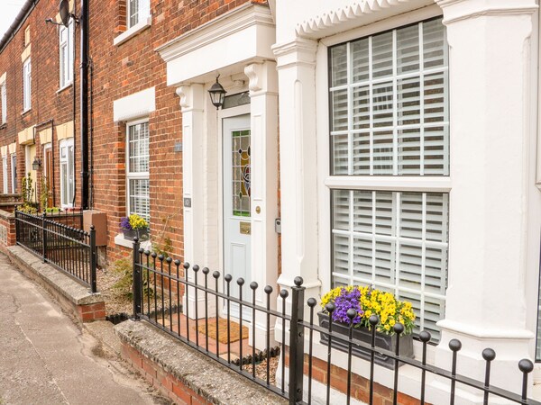 Springfield, Pet Friendly, Country Holiday Cottage In Fakenham - Norfolk