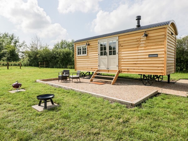 Waylands, Pet Friendly, With Open Fire In Uffington - Wantage