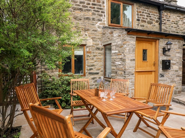 The Cottage, Pet Friendly, Character Holiday Cottage In Hayfield - Edale