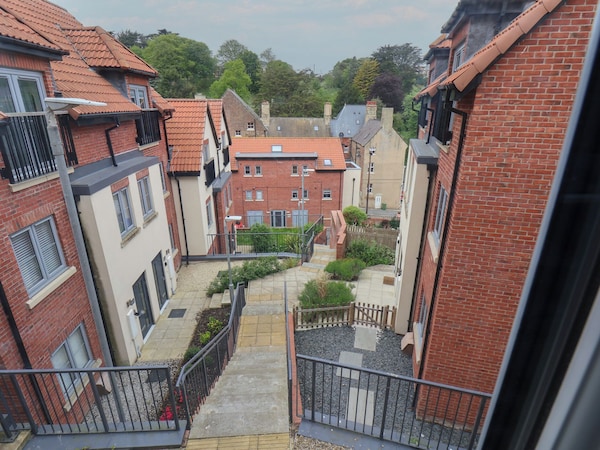 Coastguards View, Country Holiday Cottage In Whitby - 휘트비