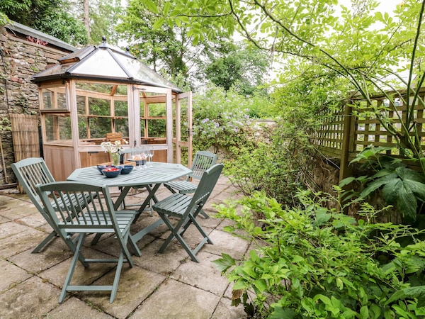 Eastview, Family Friendly, With Open Fire In Matlock - Matlock Bath