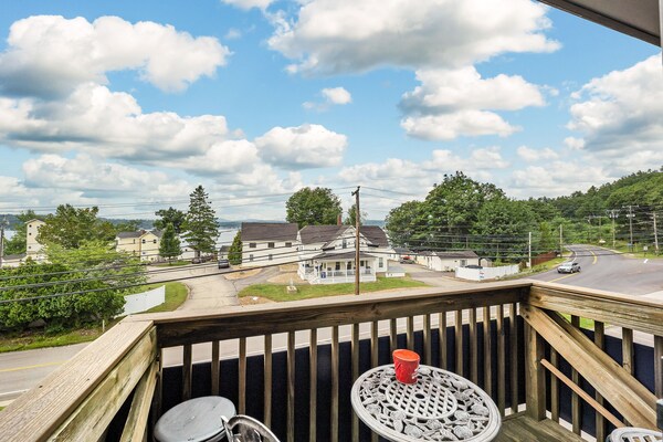Spacious Lake View Laconia Apt Near Weirs Beach - Sunset Waterfront, Gilmanton Iron Works