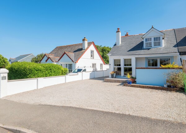 Number 28, Pet Friendly, With Open Fire In Port Isaac - Port Gaverne