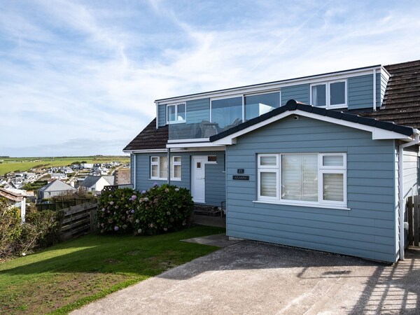 Atlantis, Pet Friendly, Country Holiday Cottage In Polzeath - Padstow