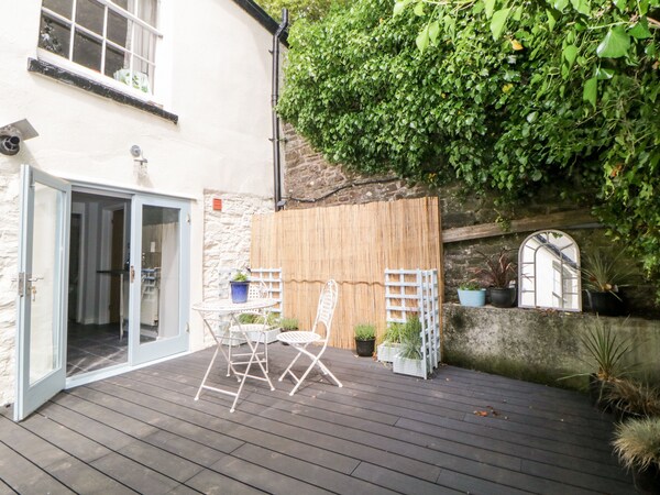 The Old Dairy, Character Holiday Cottage, With A Garden In Millbrook - Cawsand