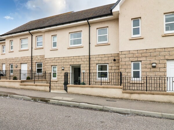 38 The Views, With A Garden In Elgin - Moray