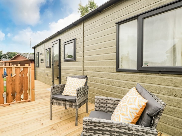 Ashton Lodge - Sherwood 4 In South Lakeland Leisure Village - Arnside