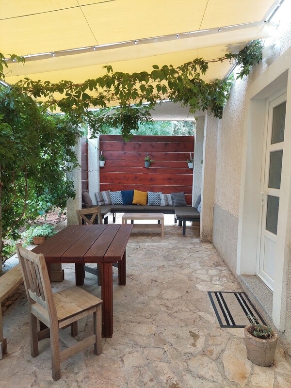 1-zimmer-ferienwohnung Mit Terrasse Jezera, Murter (A-19056-c) - Jezera