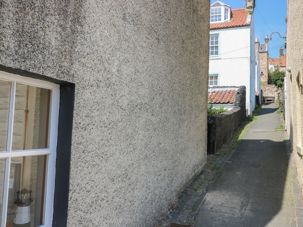 Invermay, Pet Friendly, Character Holiday Cottage In Pittenweem - Pittenweem