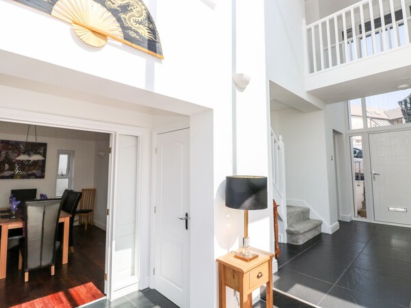 1 Atlantic Haven, Pet Friendly, With A Garden In Llangennith - Llangennith