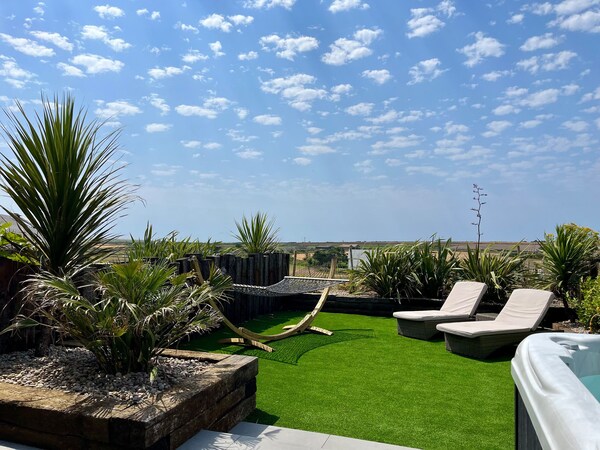 Sea Scape, Pet Friendly, Luxury Holiday Cottage In Sennen - Saint Just