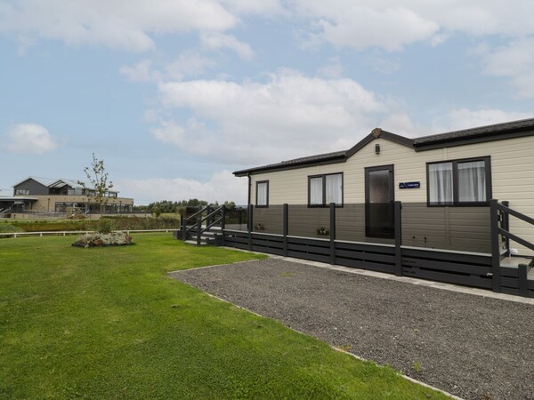 14 Fairways, Family Friendly, With Pool In Burnham-on-sea - Brean