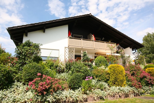 Ferienhaus Holzapfel - Ferienwohnung Sonnengarten - Viechtach