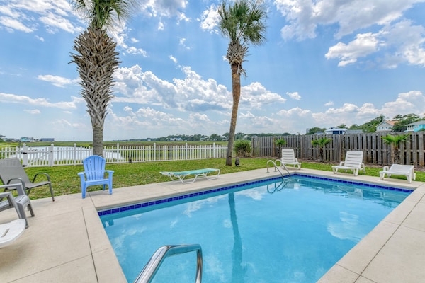 Whalecome Inn- Six Bedroom, Four Bath With Private Pool, Dog Friendly - Murrells Inlet, SC
