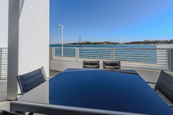 Seapoint 109 - 3 Bedroom Apartment - Mandurah