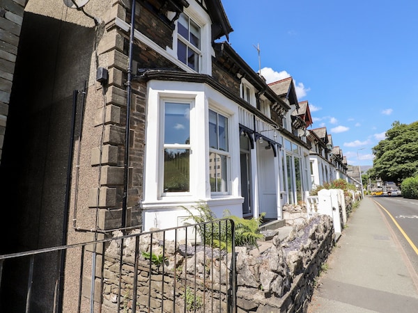 8 Waterhead Terrace, Family Friendly In Ambleside - Grasmere