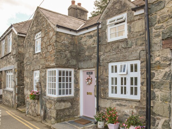 The Toll House, Pet Friendly, Character Holiday Cottage In Dolgellau - Dolgellau