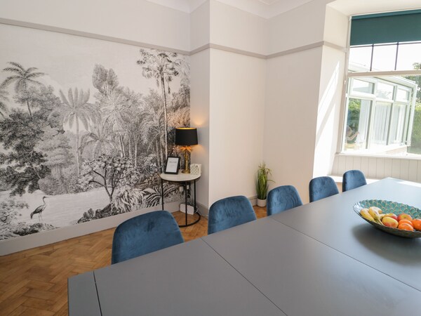 Monarfon, Pet Friendly, Country Holiday Cottage In Amlwch - Wales