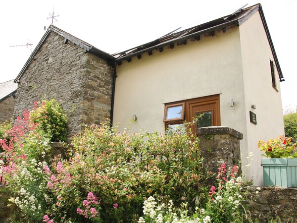 Linley Lane Cottage, Pet Friendly, With A Garden In Bishop's Castle - North Wales
