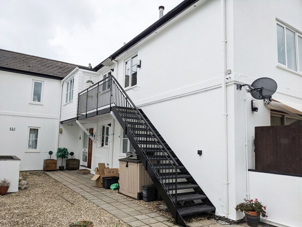 2 Chapelstones, Family Friendly In Torquay - Shaldon