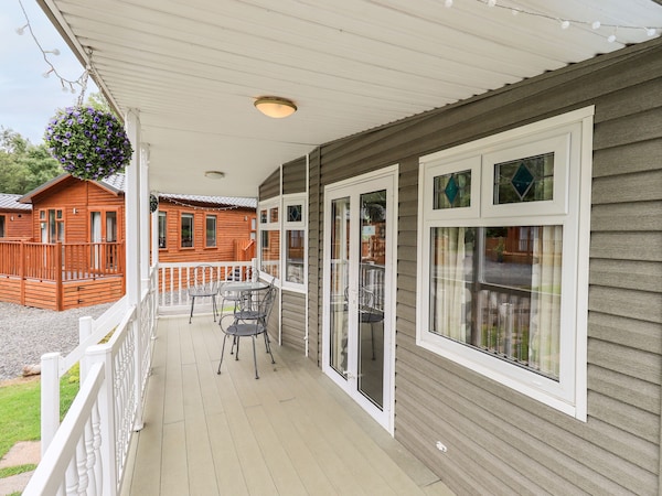 Pinehaven Lodge, Pet Friendly, With A Garden In Windermere - Hawkshead