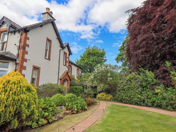 Fern Bank, Pet Friendly, Luxury Holiday Cottage In Penrith - Penrith