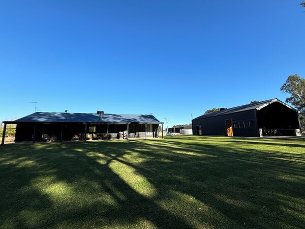 River Lodge Private Retreat.\nmurray River At Your Doorstep 25min From Echuca. - Moama