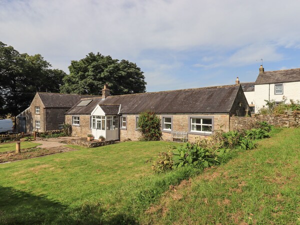 Allergarth Barn, Pet Friendly, With Open Fire In Brampton, Cumbria - Dumfries and Galloway