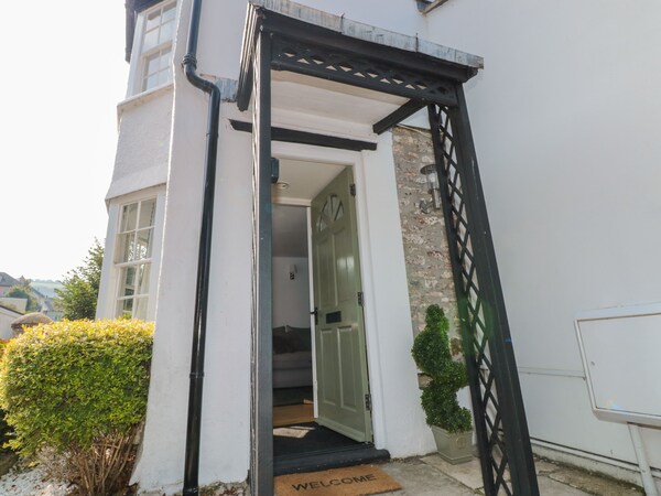 Nookie Cottage, Pet Friendly, Character Holiday Cottage In Dartmouth - Dartmouth