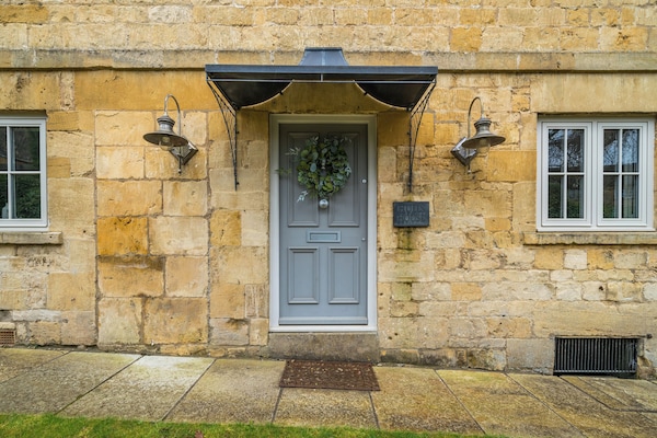 Hulls House, Family Friendly, With Open Fire In Chipping Campden - Moreton-in-Marsh