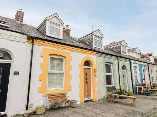 Bay Cottage, Pet Friendly, Country Holiday Cottage In Cullercoats - Tynemouth
