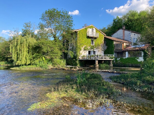 La Petite Gare Au Bord De La Rivière - Ribérac