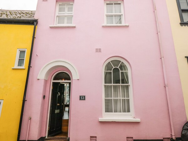 13 Above Town, Pet Friendly, With A Garden In Dartmouth - Dartmouth
