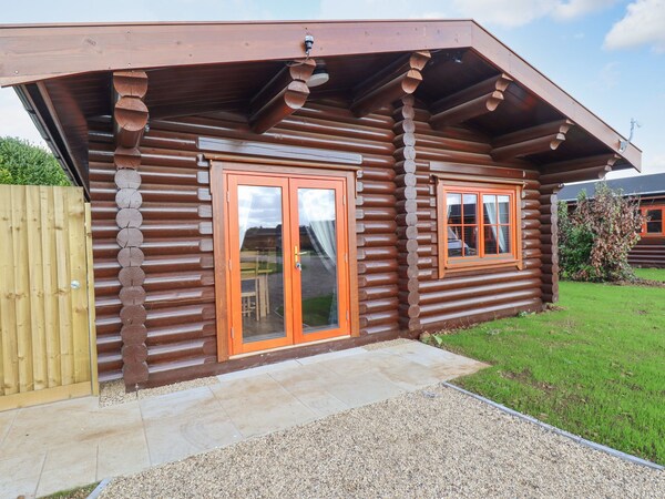 Maple Lodge, Family Friendly, With Pool In Greetham, Rutland - Rutland
