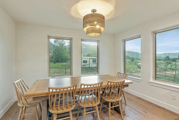 Family Gathering Home 2 Minutes From Nordic Valley Ski Resort - Ogden, UT