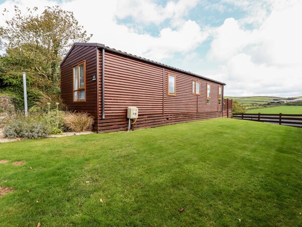 Orchard View, Pet Friendly, Character Holiday Cottage In Tintagel - Tintagel