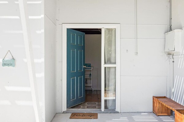 Beach Haven - Light, Cosy And Close To The Beach - Lancelin