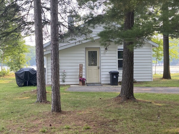 Wi River-boom Lake Cottage On Spacious Lot, Water On 3 Sides, Kayaks, Fire Pit - Rhinelander, WI