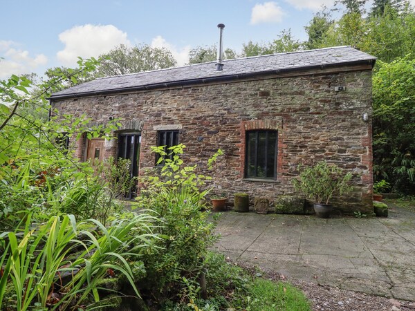 Tamar Barn, Pet Friendly, Character Holiday Cottage In Gulworthy - Tavistock