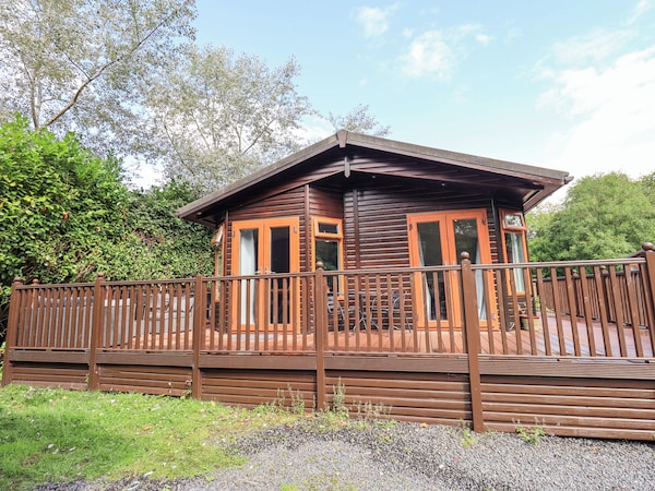 Rydal Lodge, Pet Friendly, Luxury Holiday Cottage In Windermere - 安布賽德