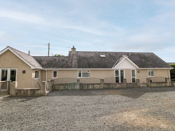 Felin Cottage, Family Friendly, With Open Fire In Newborough - Caernarfon
