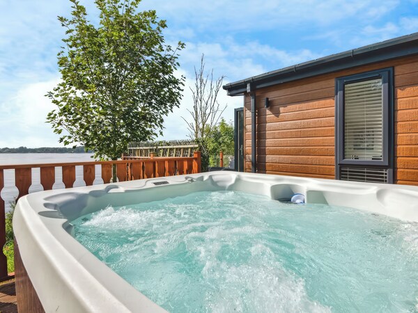 Gerrida Lodge, Pet Friendly, With Pool In Tewitfield - Kirkby Lonsdale