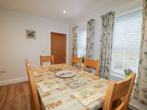 Sliabh Amharc, Pet Friendly In Downpatrick - County Down
