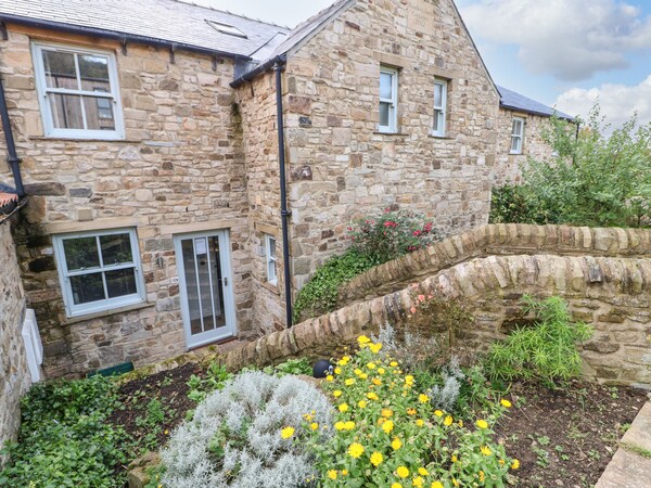 Brancepeth, Pet Friendly, Character Holiday Cottage In Wolsingham - Northumberland