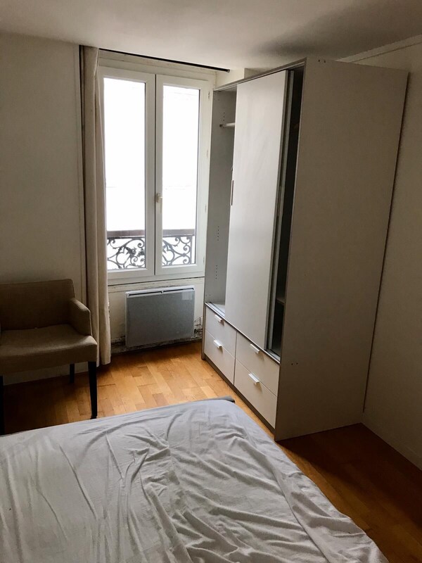 Great Location For This Apartment - París