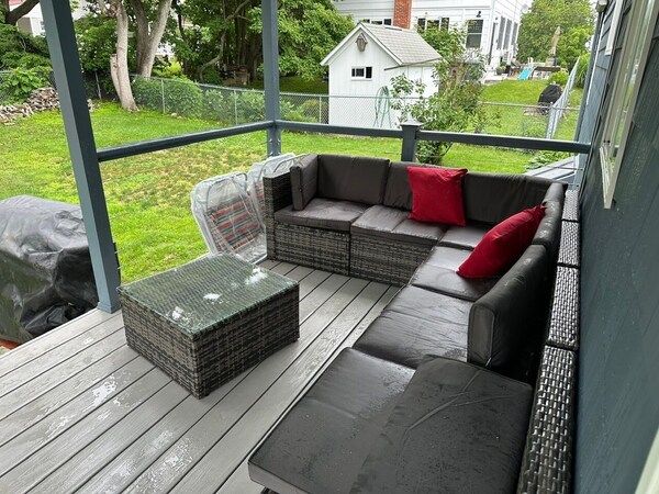 Niantic Beach House! Sleeps 8, Walk To Crescent Beach!. - Connecticut